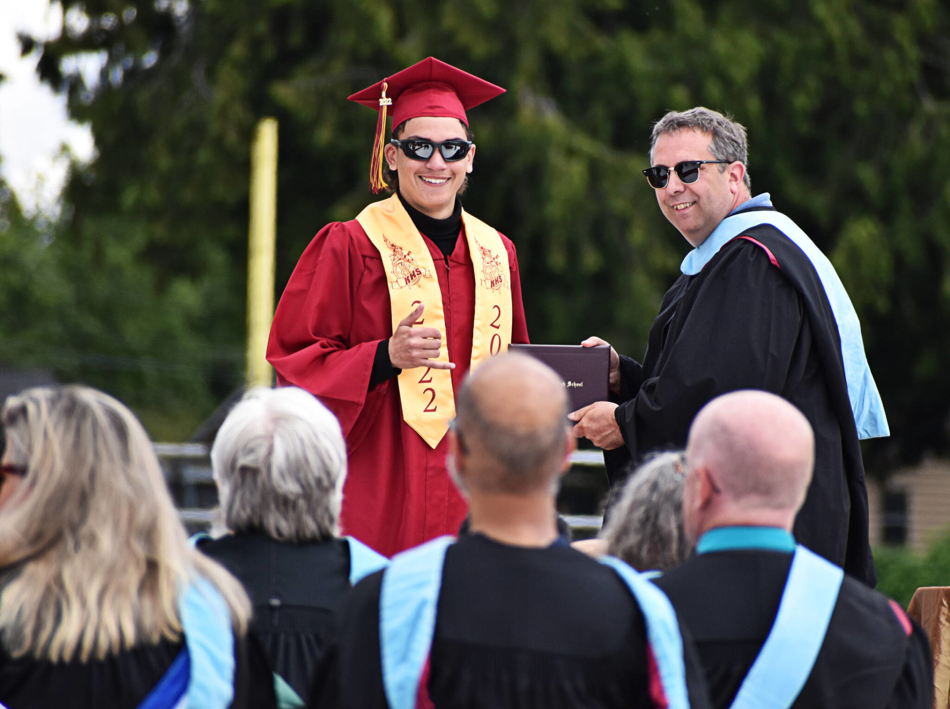 Kingston graduates shine through resilience | Kitsap Daily News