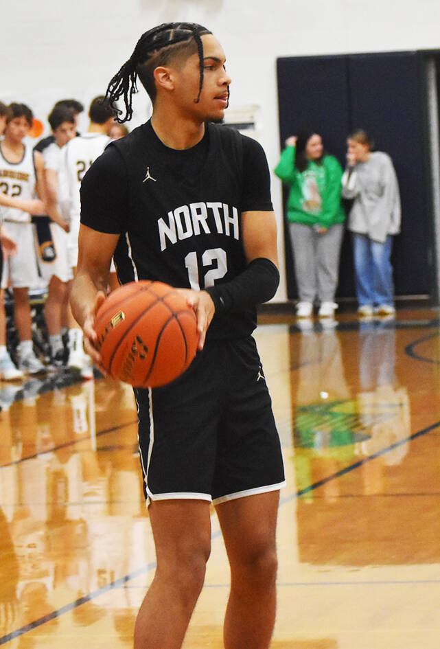 Spartans, Vikings split basketball doubleheader | Kitsap Daily News