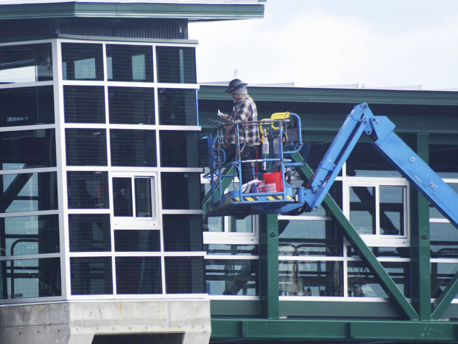 BI looks to support electrification of ferry terminal | Kitsap Daily News